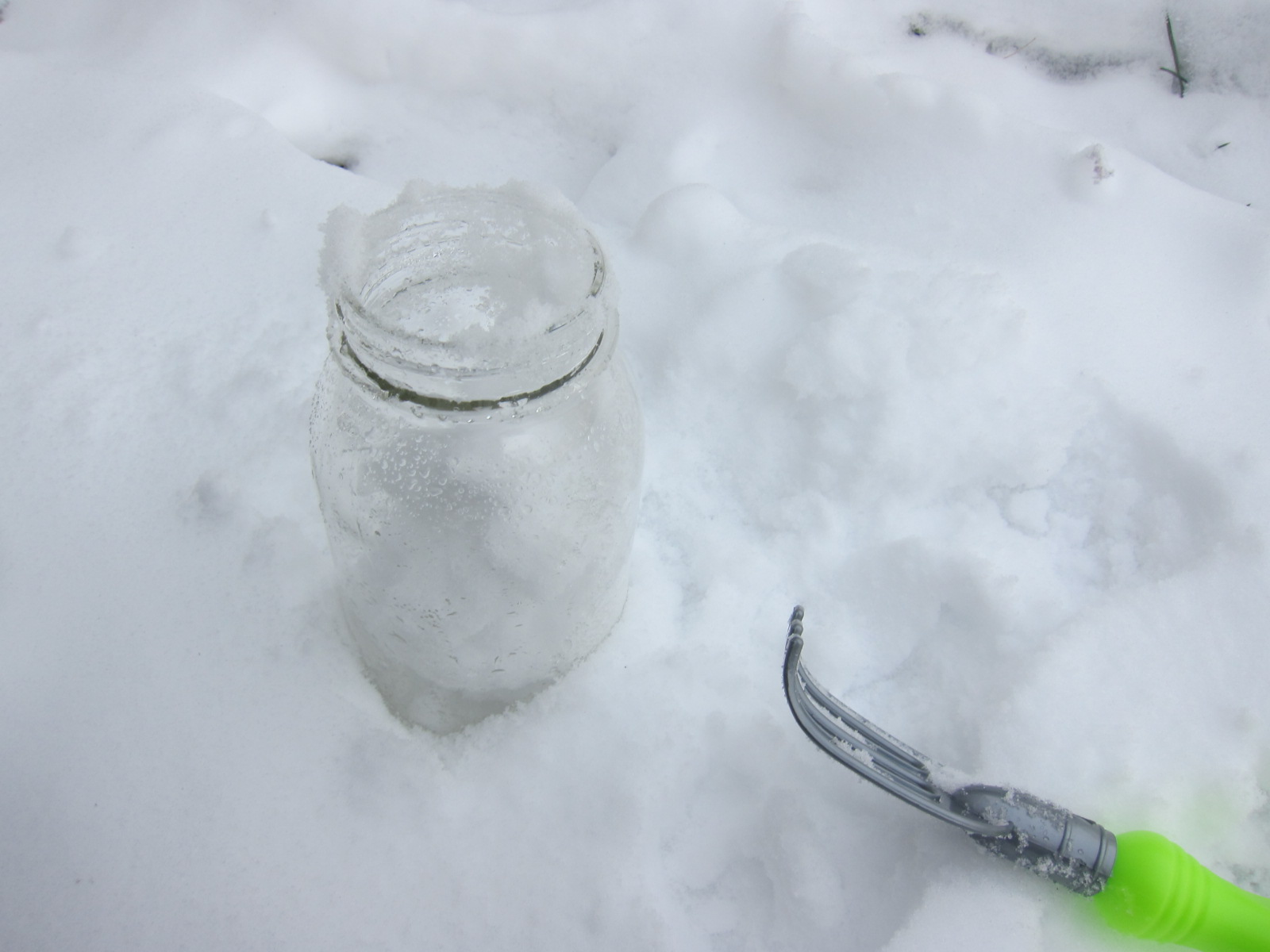 How Much Water Is in Snow? – joyful parenting