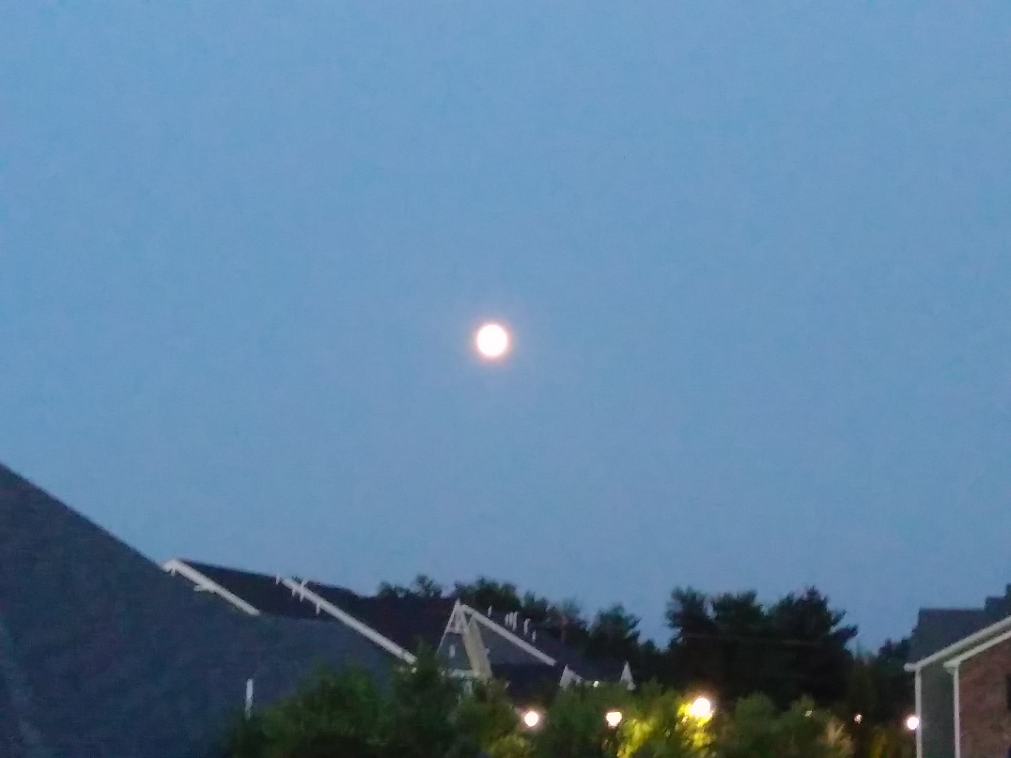 Track the Moon – joyful parenting