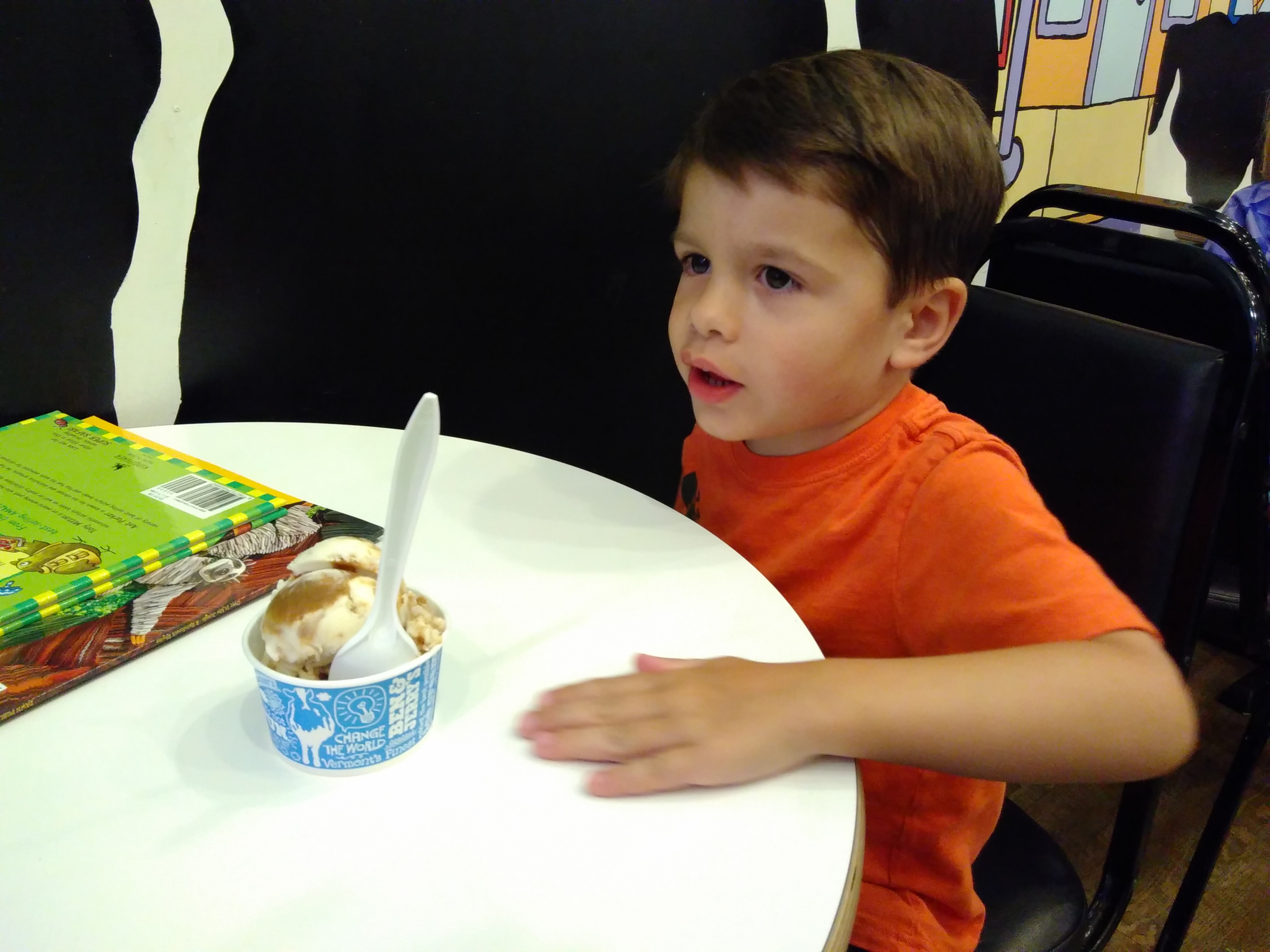 Track the Moon – joyful parenting