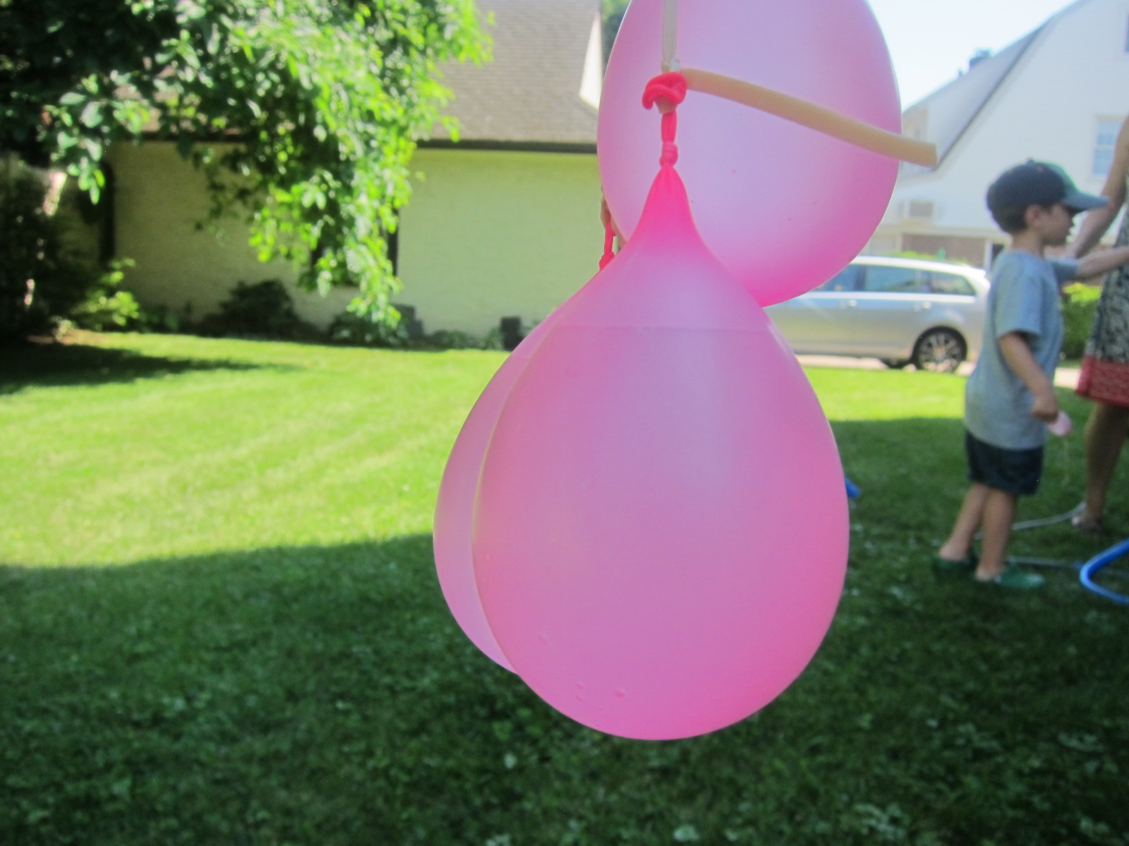Water Balloon Yo-yo – joyful parenting
