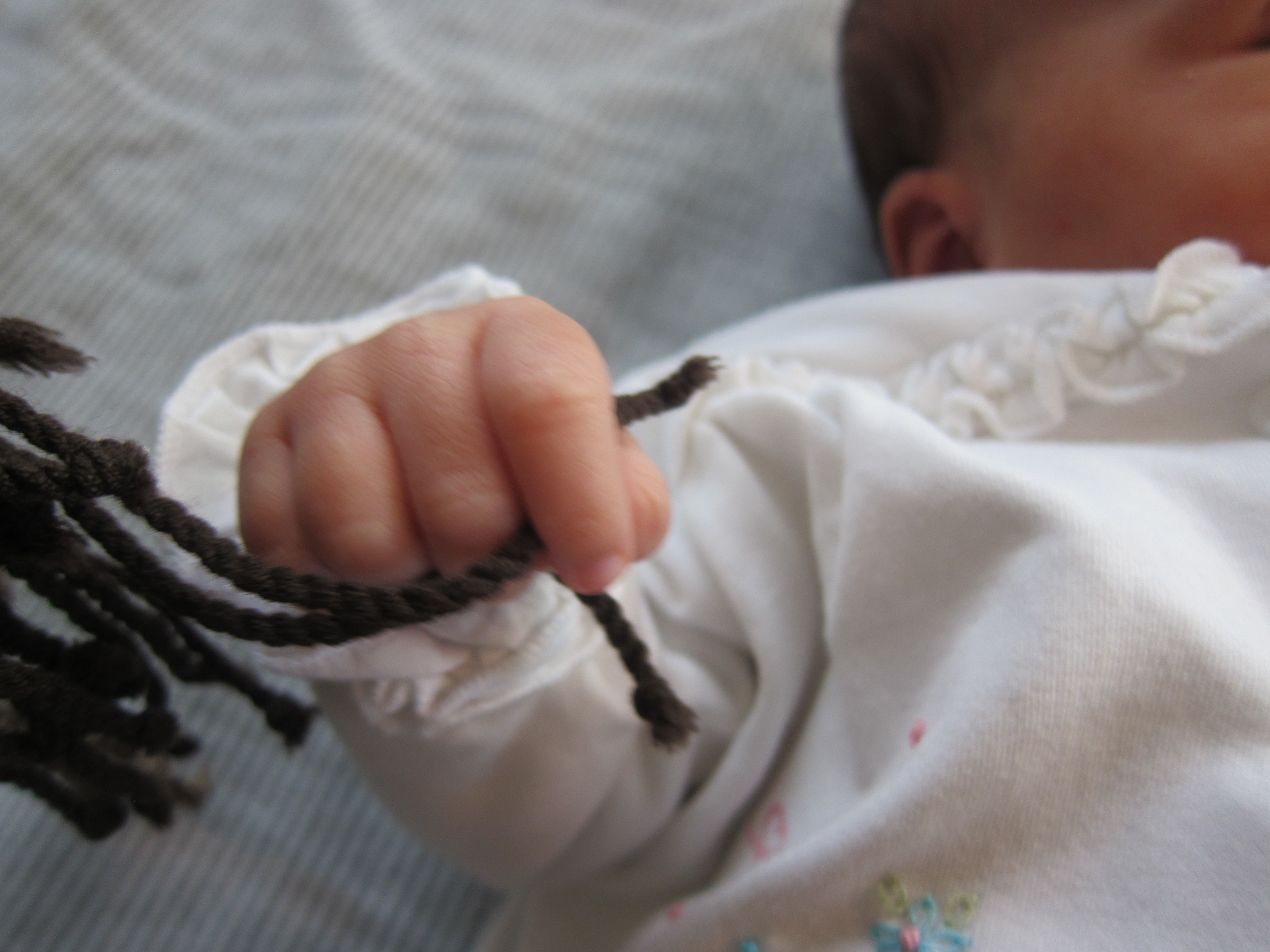 Scarf Play – joyful parenting