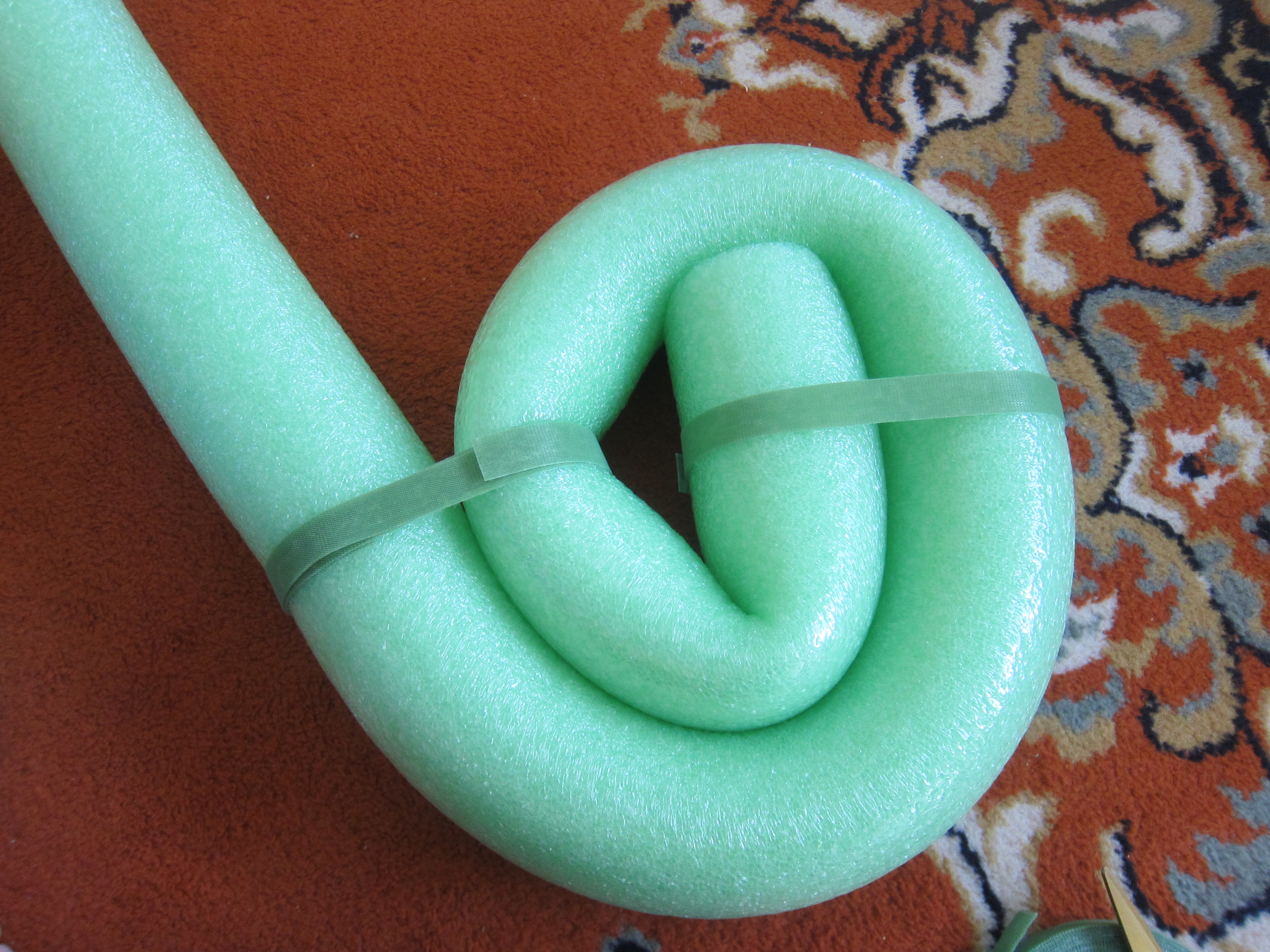 Pool Noodle Seahorse – joyful parenting
