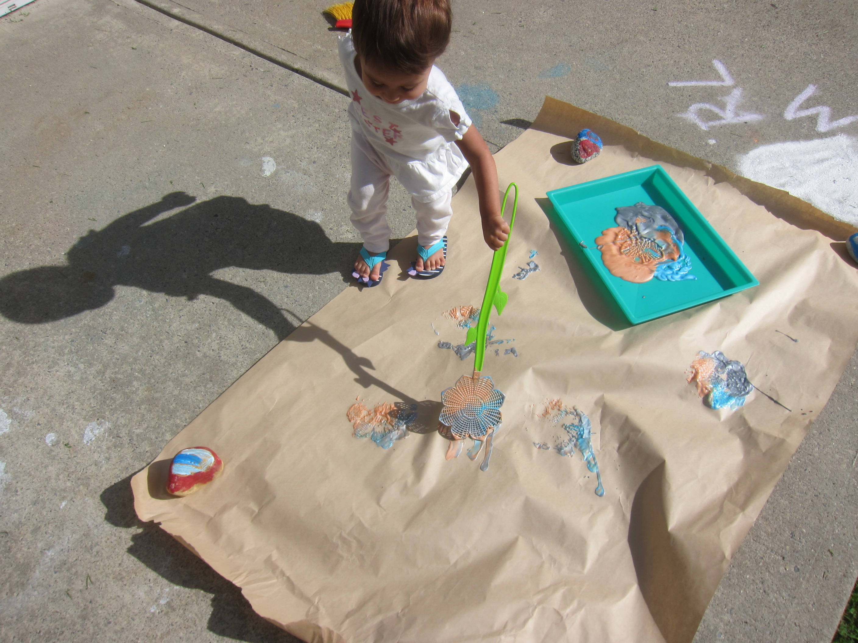 Fly Swatter Painting – joyful parenting