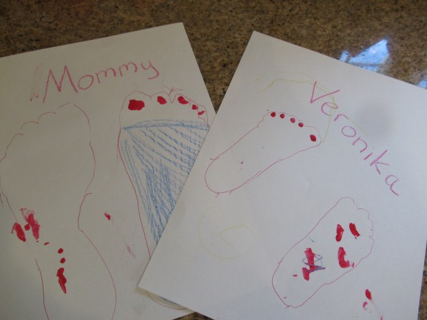 Foot Tracing “Pedicures” – joyful parenting